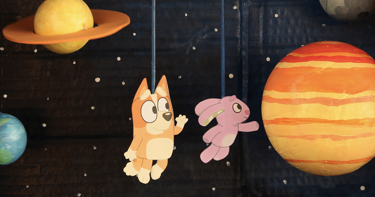 Make a solar system in a box - Bluey Official Website