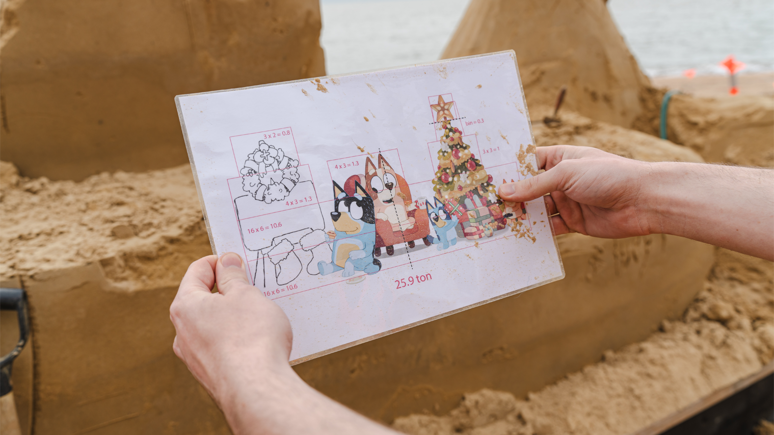 The Making of Festive Sand Art - Bluey Official Website